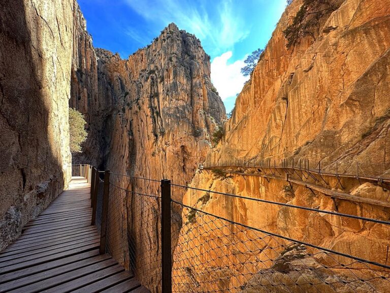 Best Time to Visit Caminito del Rey: Month-by-Month Weather and Tips ...